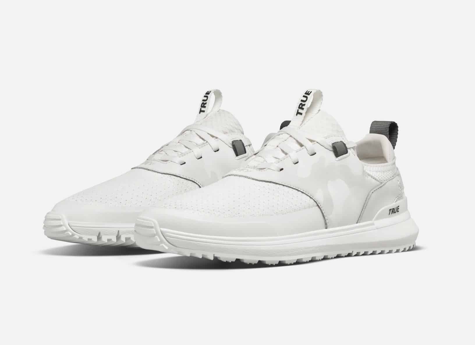 TRUE LUX Hybrid - Spike on Golf & Travel TRUE linkswear